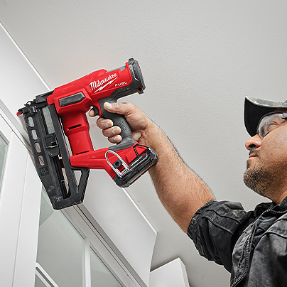 M18 FUEL™ 16 Gauge Straight Finish Nailer | Milwaukee Tool